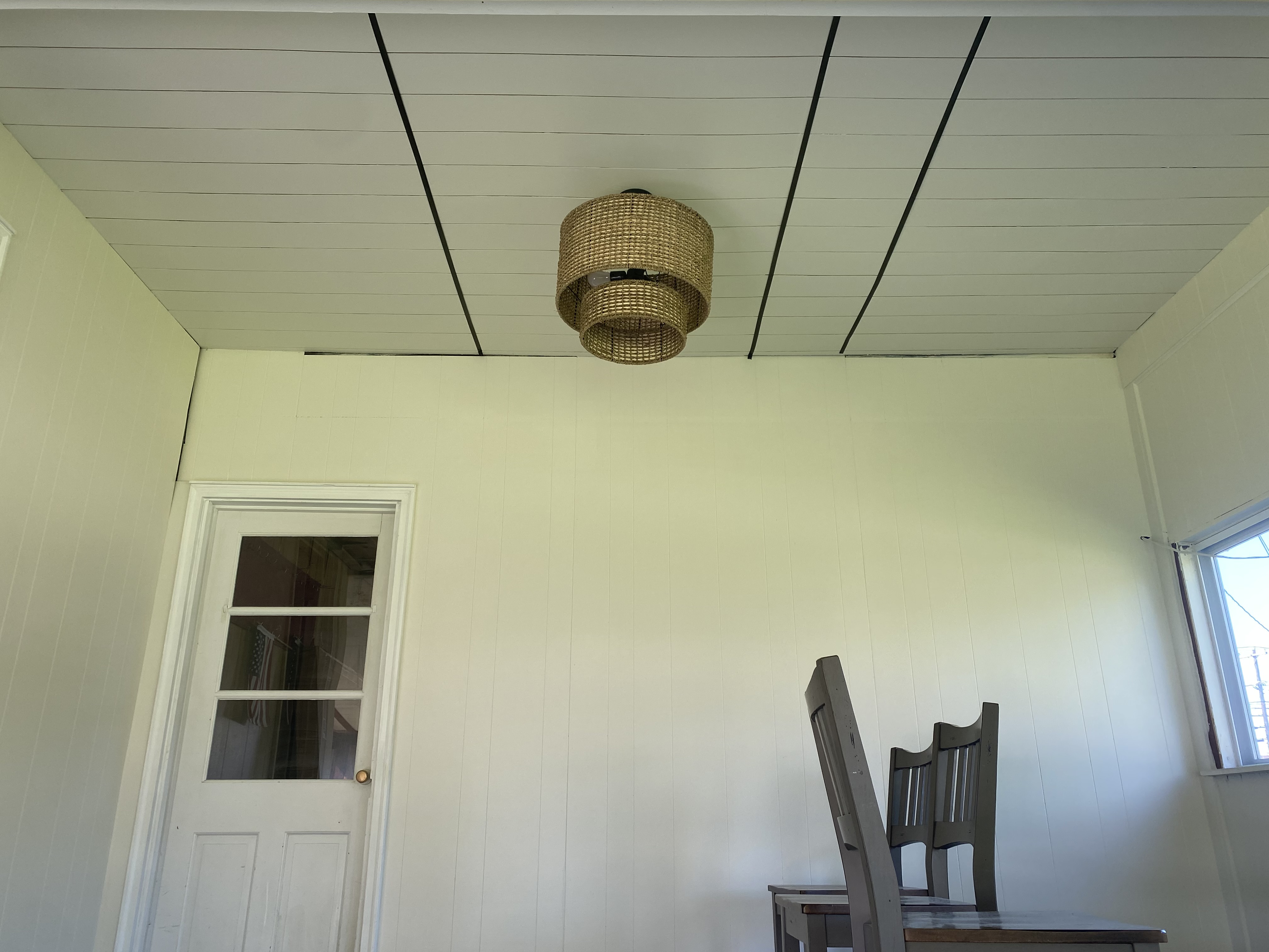 Faux Ceiling Beams – The Budget Friendly AND Simple Way! | Abbbclarkhomeee